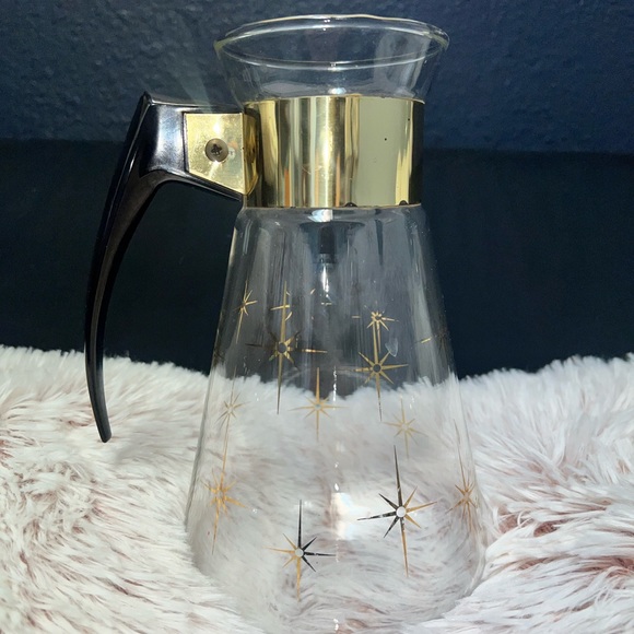Corningware | Kitchen | Mcm Vintage Coffee Carafe With Gold Starburst ...